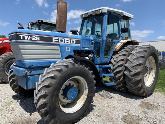 Ford TW-25 Tractor