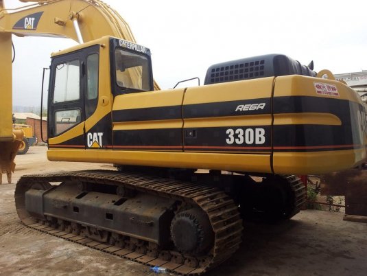 Caterpillar 330B Excavator