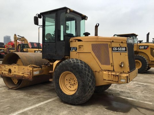 Caterpillar CS-533D Compactor