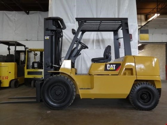 Caterpillar DP45K Forklift
