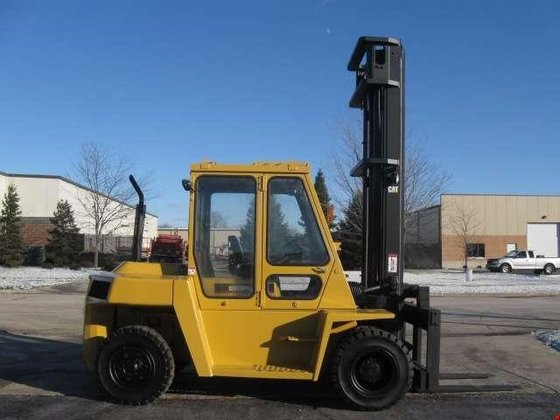 Caterpillar DP70 Forklift