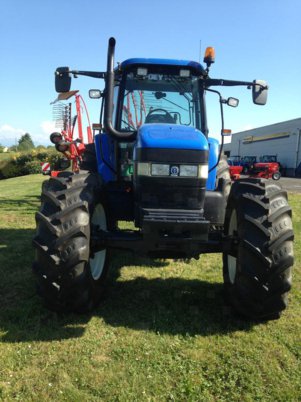 New Holland TM130 Tractor