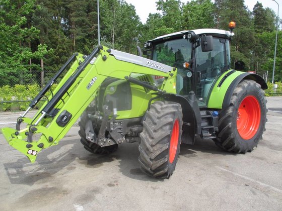 Claas ARION 460 Tractor
