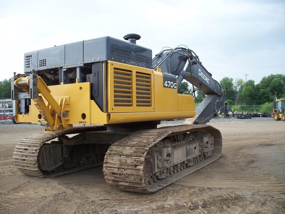 John Deere 470G LC Excavator