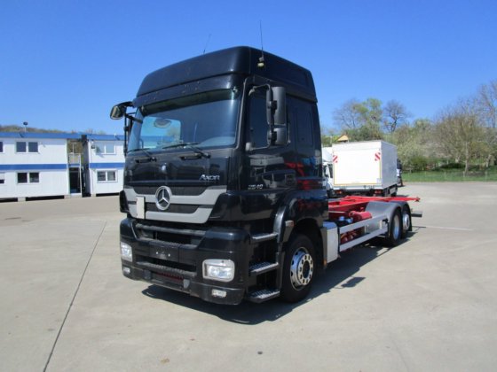 Mercedes-Benz AXOR Cab Chassis truck