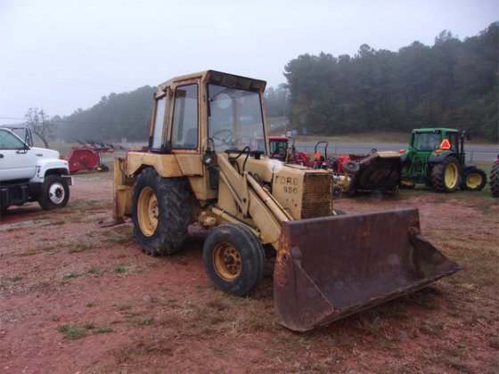 Ford 550 Backhoe Loader