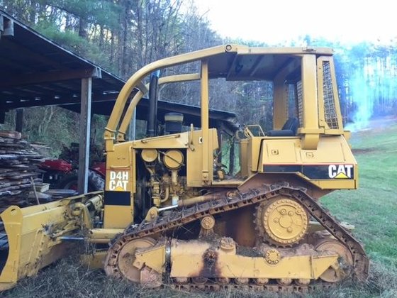 Caterpillar D4H Dozer