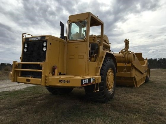 Caterpillar 631D Scraper