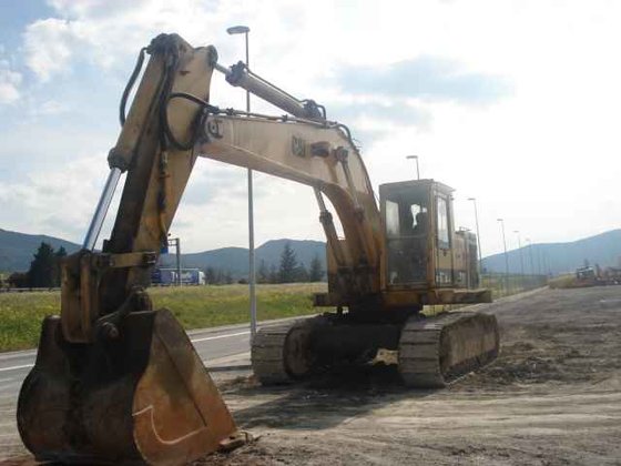 Caterpillar 231D Excavator