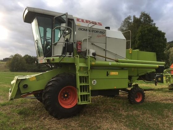 Claas DOMINATOR 150 Combine