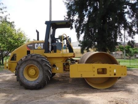 Caterpillar CS-533E Compactor