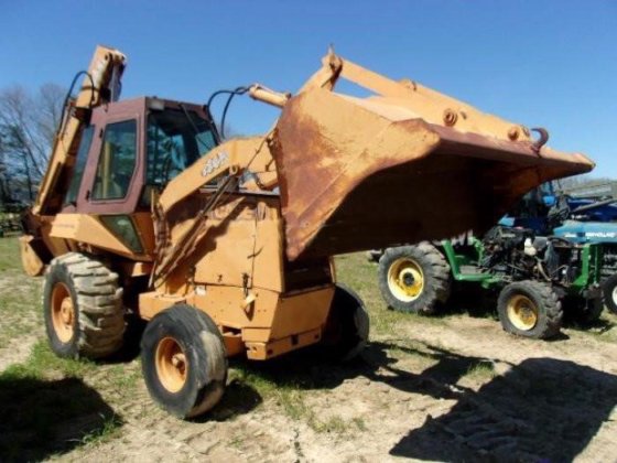 Case CE 680 K Backhoe Loader