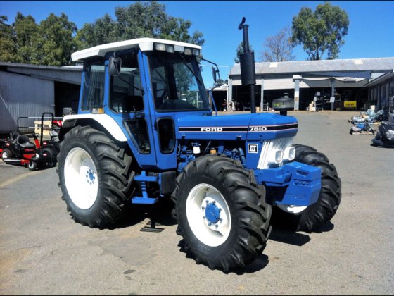 Ford 7810 Tractor