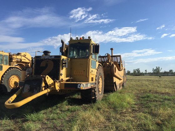 Caterpillar 657E Scraper
