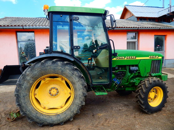 John Deere 5510 Tractor