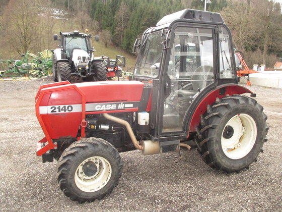 Case IH 2140 Tractor