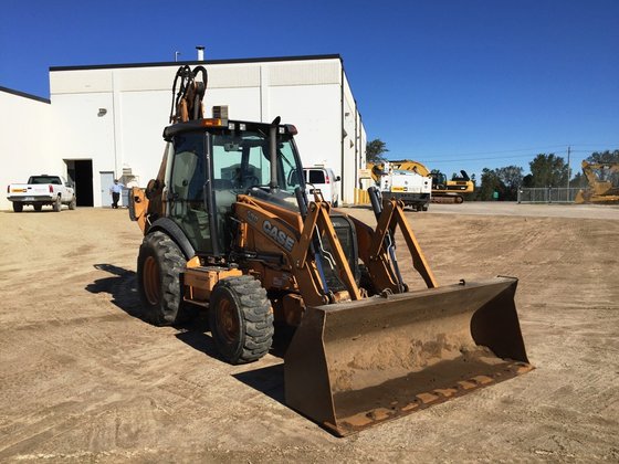 Case CE 590 SN Backhoe Loader