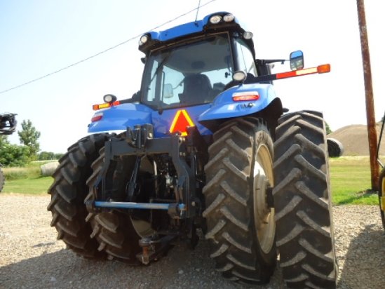 New Holland T8.330 Tractor