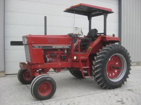 International Harvester 786 Tractor