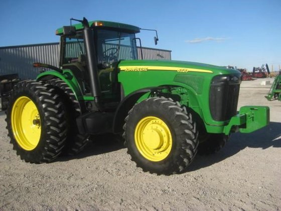 John Deere 8320 Tractor