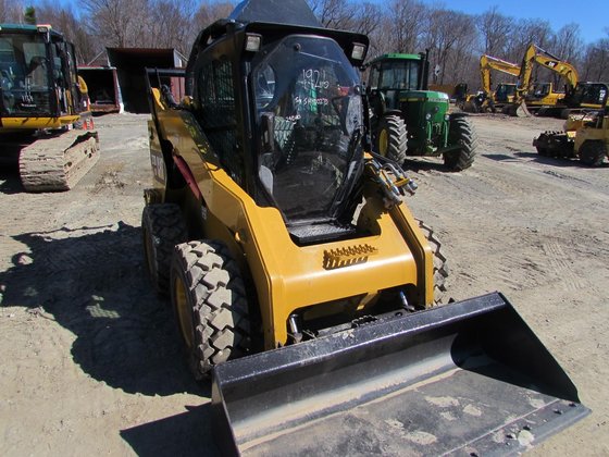 Caterpillar 272D Skid Steer Loader