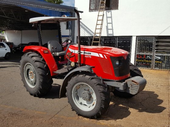 Massey Ferguson 4275 Tractor