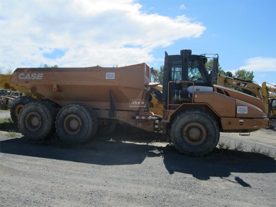 Case CE 330 Dump Truck