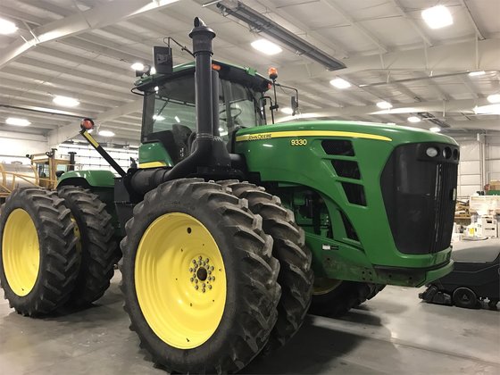 John Deere 9330 Tractor