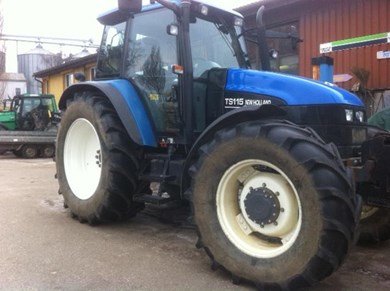 New Holland TS115 Tractor