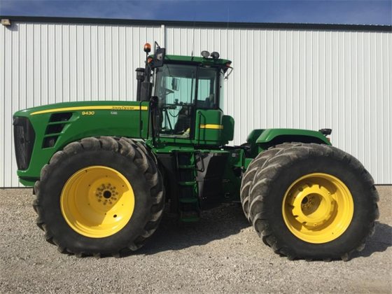 John Deere 9430 Tractor