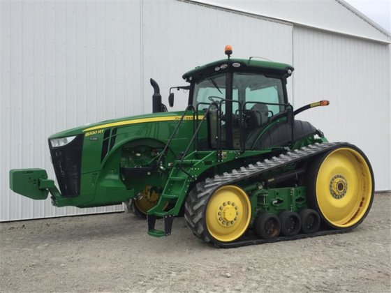 John Deere 8320RT Tractor