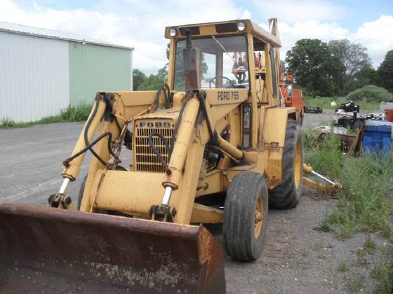 Ford 755 Backhoe Loader