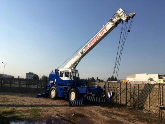 Tadano TR-200M-4 Crane