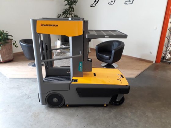 Jungheinrich EKM 202 Forklift