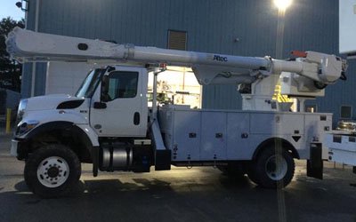 Altec AM55E Bucket (boom) truck