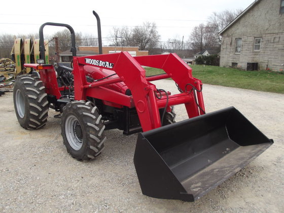 Massey Ferguson 4235 Tractor