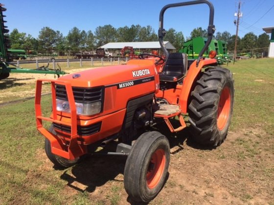 Kubota MX5000 Tractor