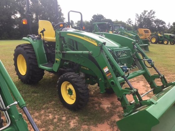 John Deere 3046R Tractor