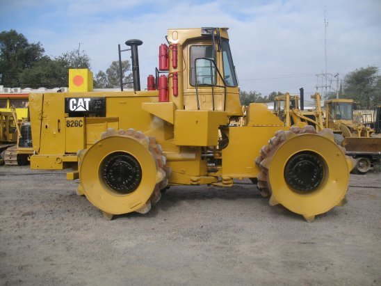 Caterpillar 826 Compactor