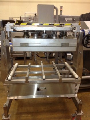 Automatic thermosealing machine MONDINI E380 VG from 2003 in Saint ...