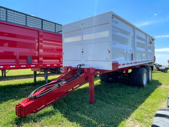 2025 MAS TRAILERS 24 in Henderson, IA, USA
