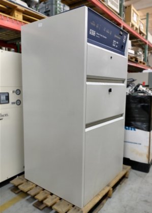 Q-Lab Q-SUN XE-3-HS in Farmingdale, NJ, USA