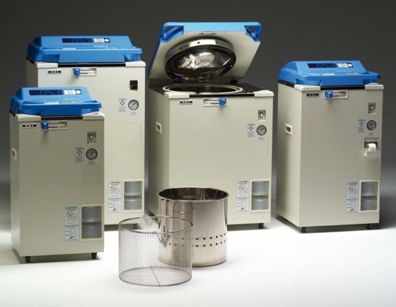 Autoclave Models HV Series HMC in Bremen, Germany