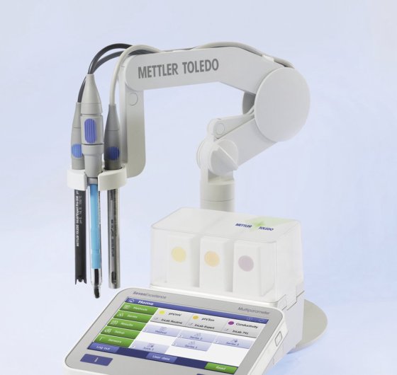 Dual Channel Meter SevenExcellence™ METTLER TOLEDO in Bremen, Germany