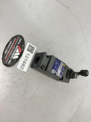 SQUARE D Limit Switch 9007-C54B #121682 in Warehouse