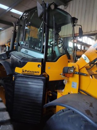 Nuova Terna articolata Palazzani PB 180 in Albarello, Italia