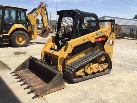 2020 CAT 259D3 in Ontario, Canada
