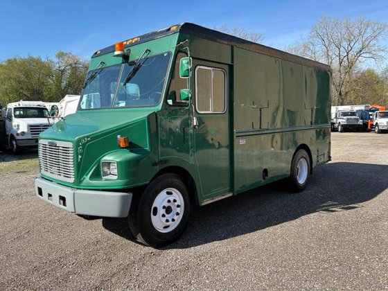 2001 FREIGHTLINER STEP VAN in Akron, OH, USA