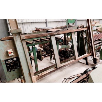 ELECTRO-HYDRAULIC FRAMING MACHINE 5 MOBILE BEAMS in Carquefou, France