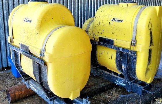 Demco Saddle Tank Set - 200 ga each in Ely, NV, USA